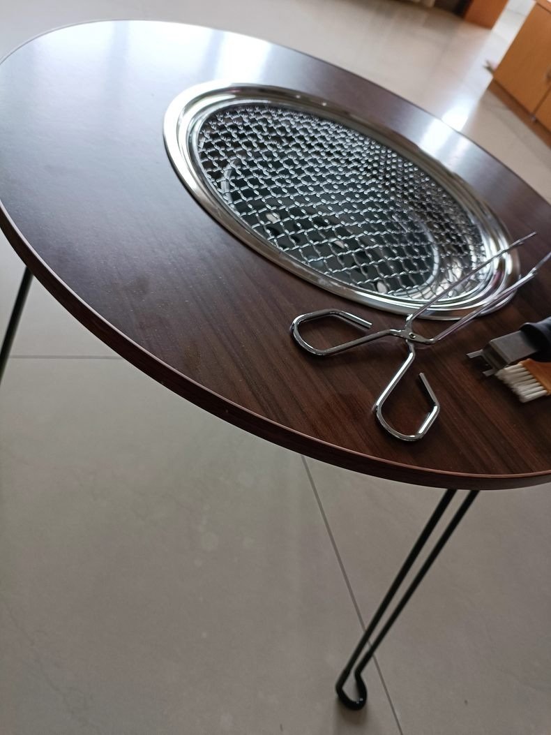 Foldable Round Table Grill: Outdoor Barbecue Set